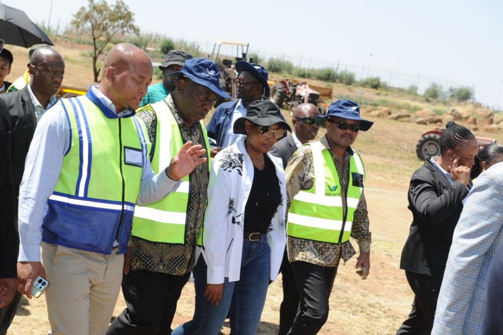Mchunu satisfied with progress made in Emfuleni infrastructure - Vaal ...